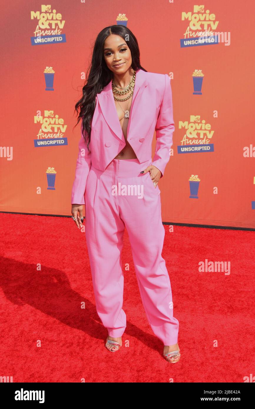 Yandi Smith-Harris attends the 2022 MTV MOVIE & TV AWARDS: UNSCRIPTED ...