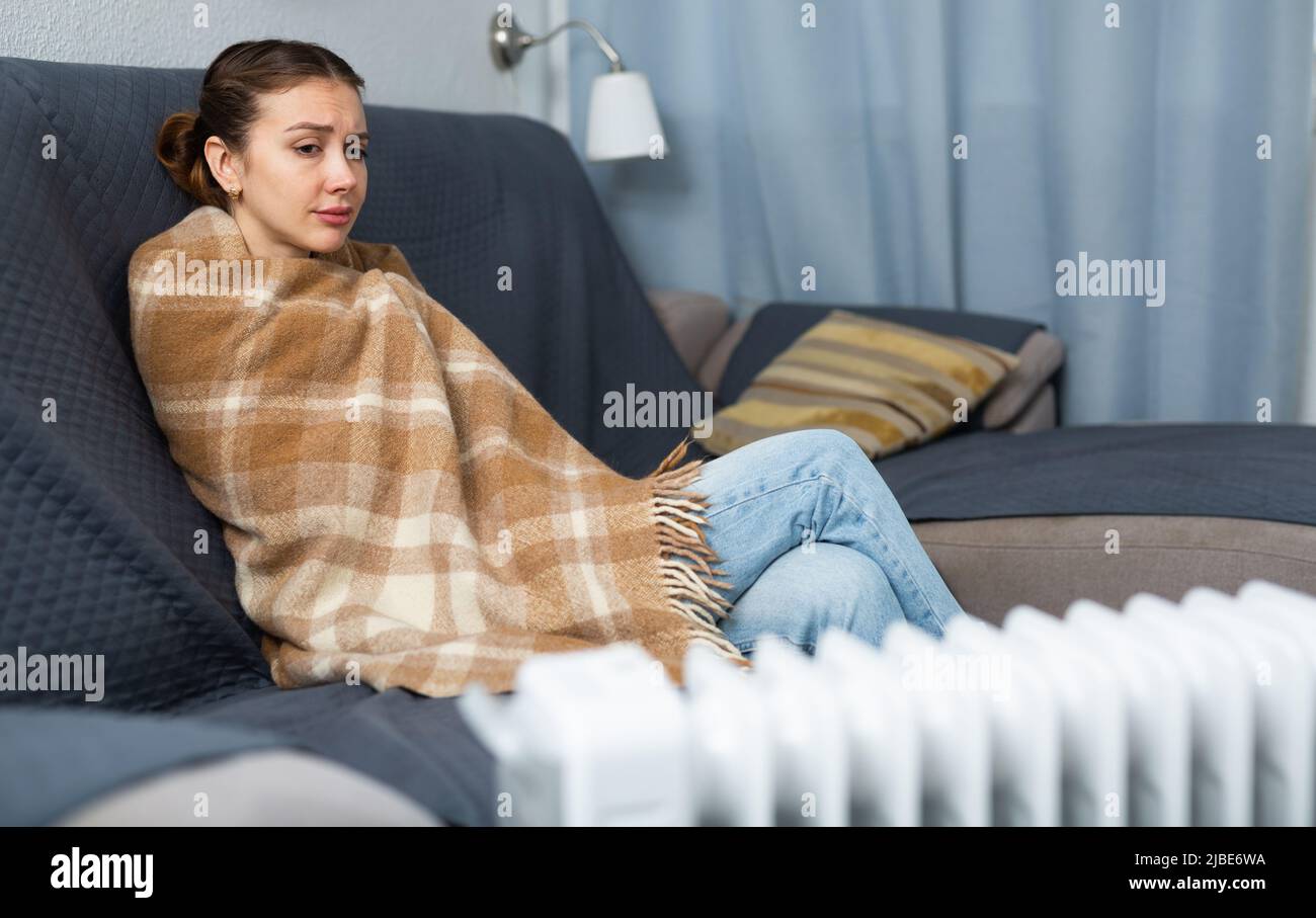 Sad caucasian woman spending hi-res stock photography and images - Alamy