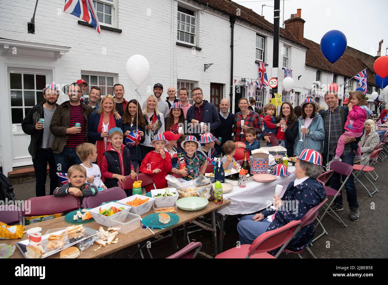 Cookham, Berkshire, UK. 5th June, 2022. Residents and their families ...