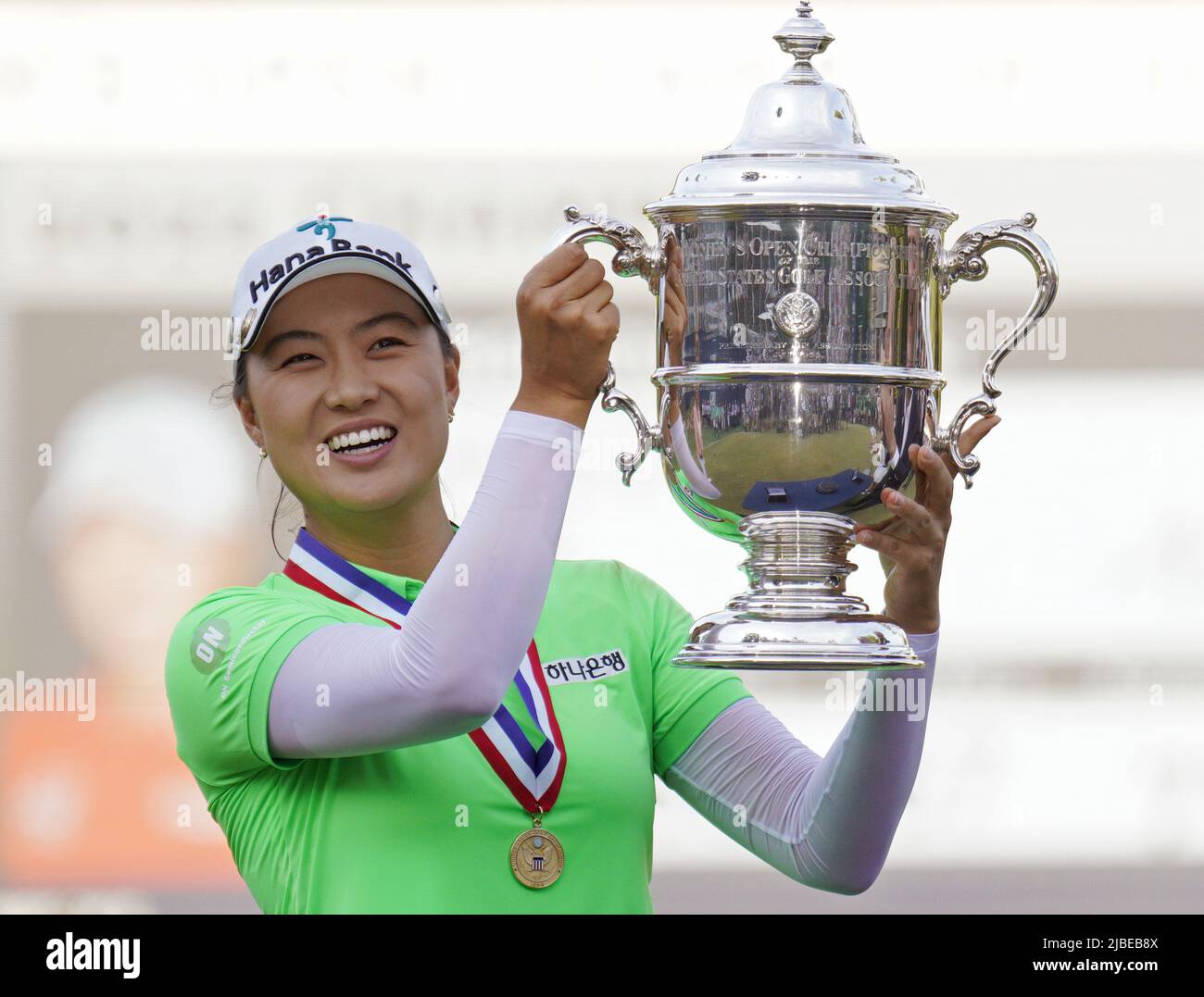 Minjee lee trophy hi-res stock photography and images - Alamy