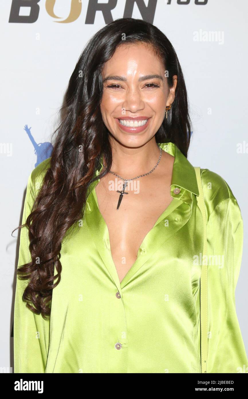 LOS ANGELES - JUN 2: Amy Correa Bell at the REGARD Magazine's Summer ...