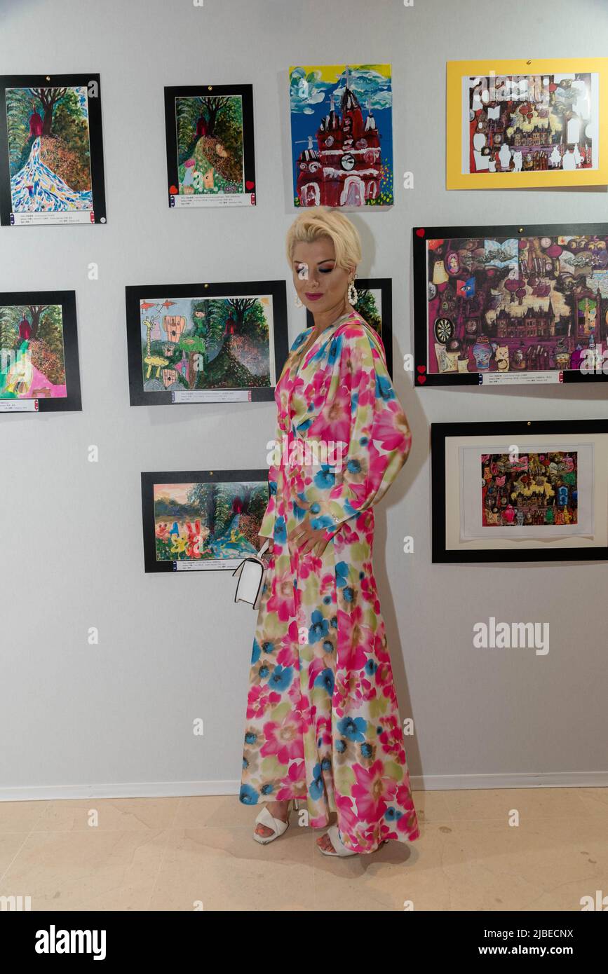 Sarah netter hi-res stock photography and images - Alamy