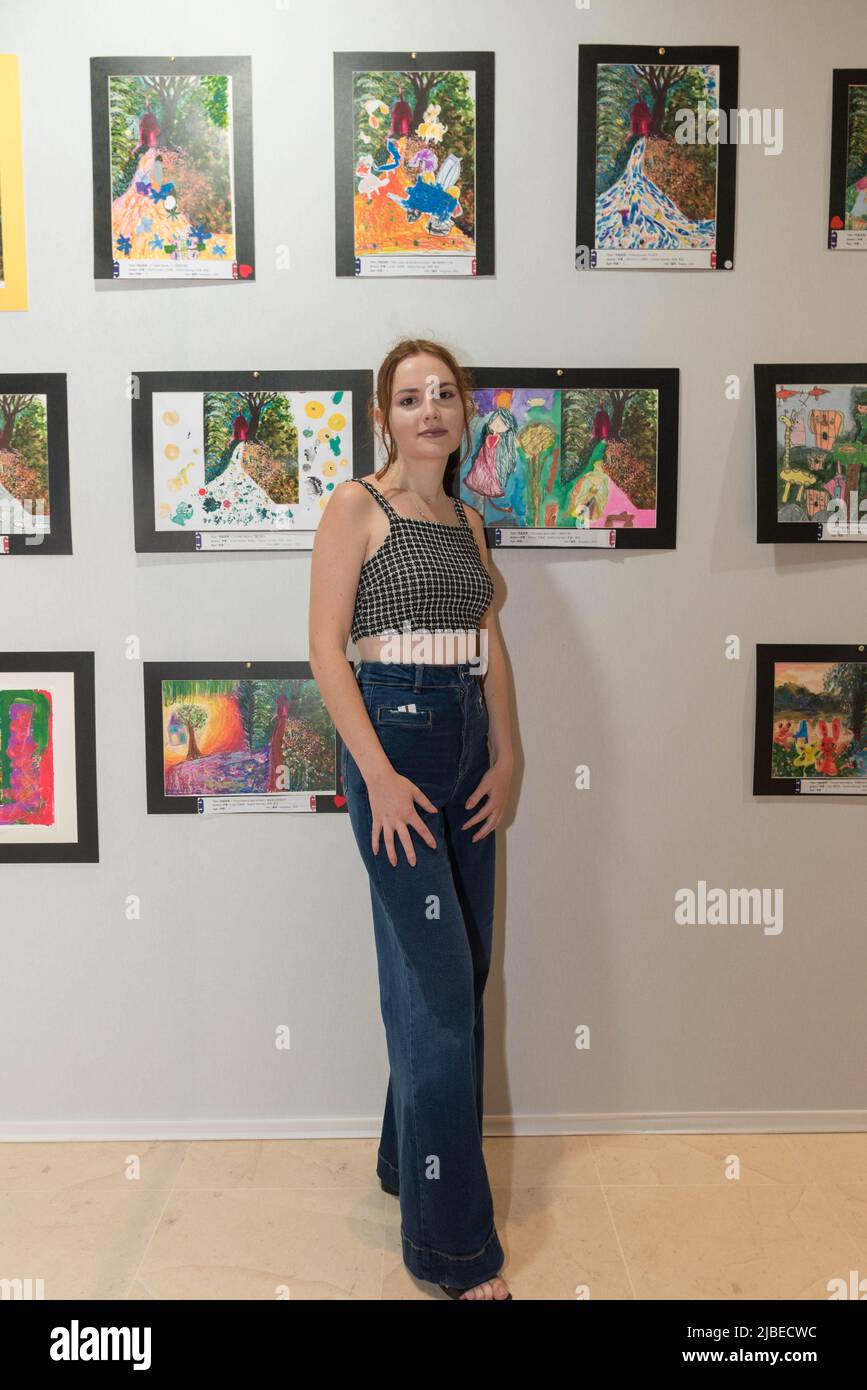 Sarah netter hi-res stock photography and images - Alamy