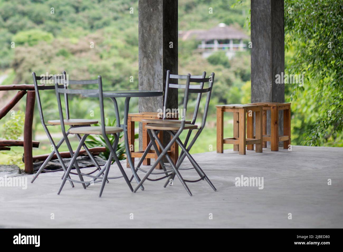 Mountains people deck chair hi-res stock photography and images - Alamy