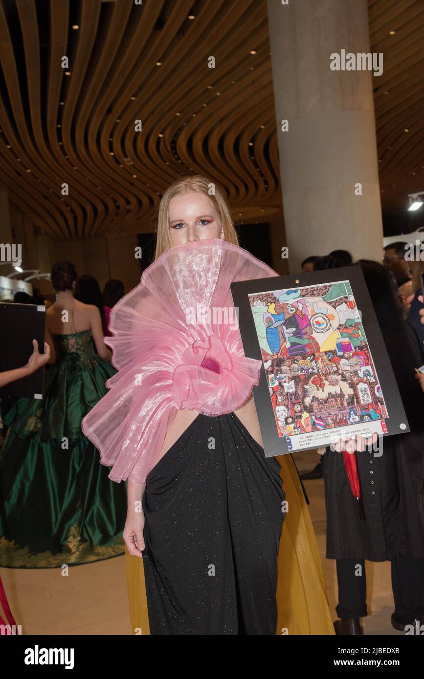 Sarah netter hi-res stock photography and images - Alamy