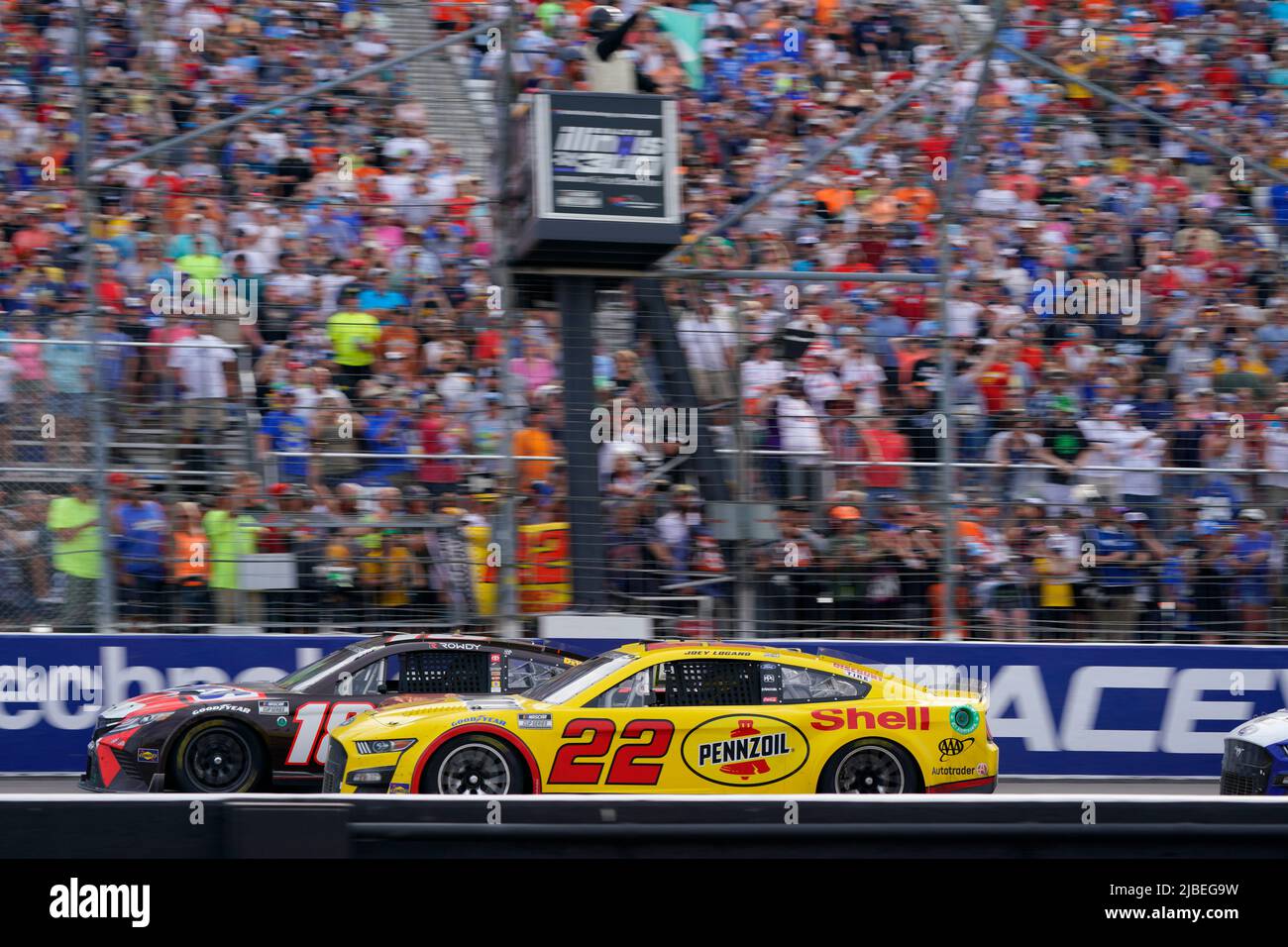 Madison, IL, USA. 5th June, 2022. Joey Logano wins the Enjoy Illinois ...