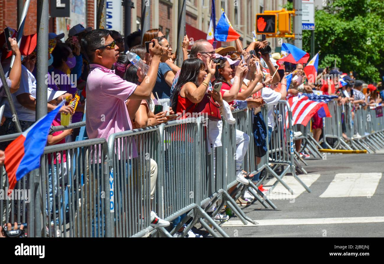 Philippine Independence Day Parade A Growing Filipino Diaspora Means