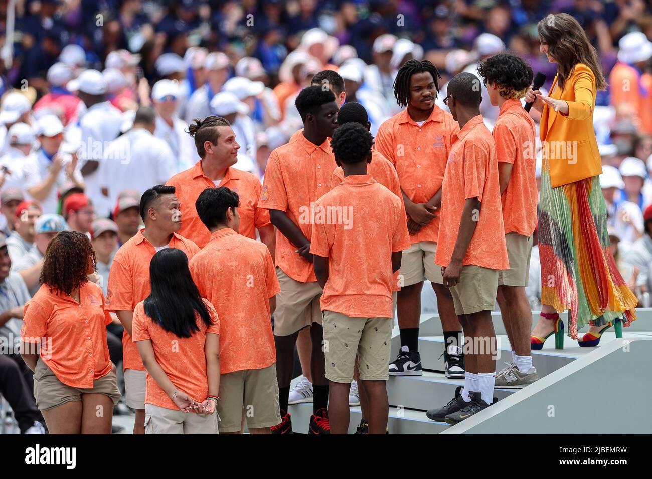 Orlando, Fl, US, June 5, 2022: American Singer-songwriter SARA ...
