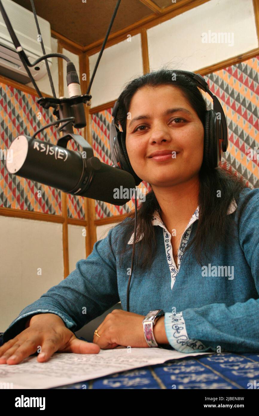 Radio television announcer hi-res stock photography and images - Alamy