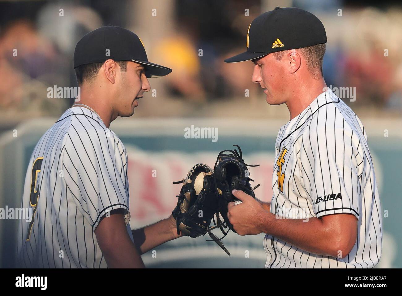 Jun 5, 2022: Southern Miss. pitcher Drew Boyd (4) is relieved by ...