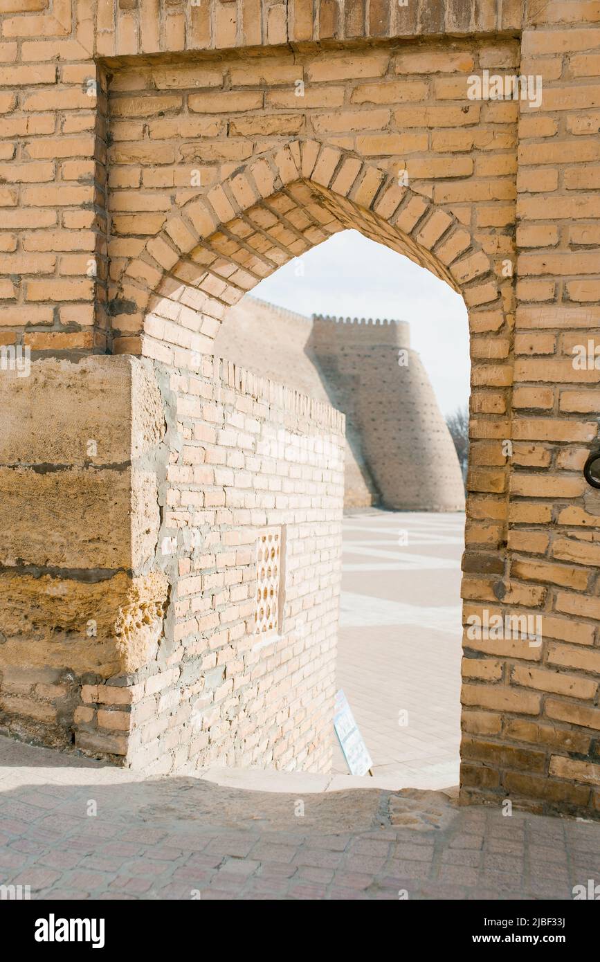 Bukhara, Uzbekistan. December 2021. The arch of the fortress wall Stock ...