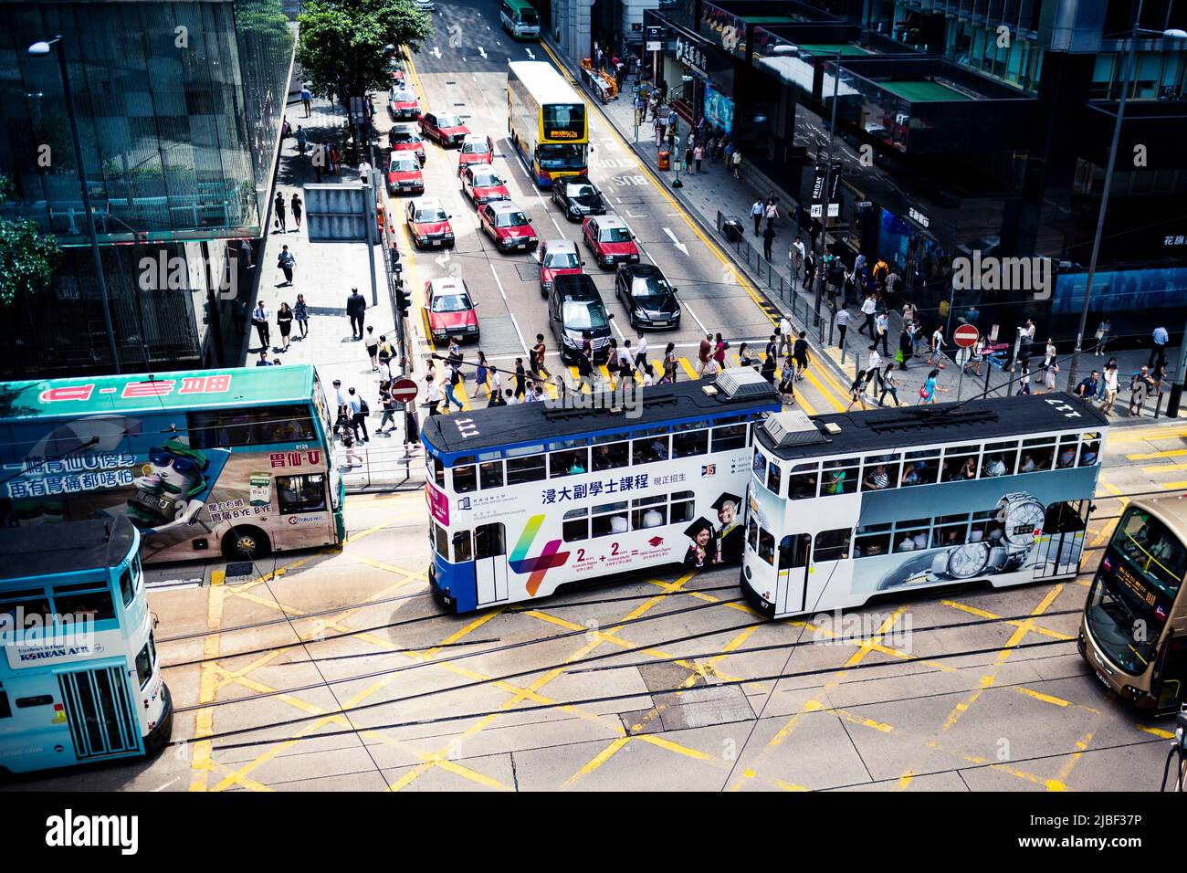 Double decker bus hong kong buses hi-res stock photography and images ...