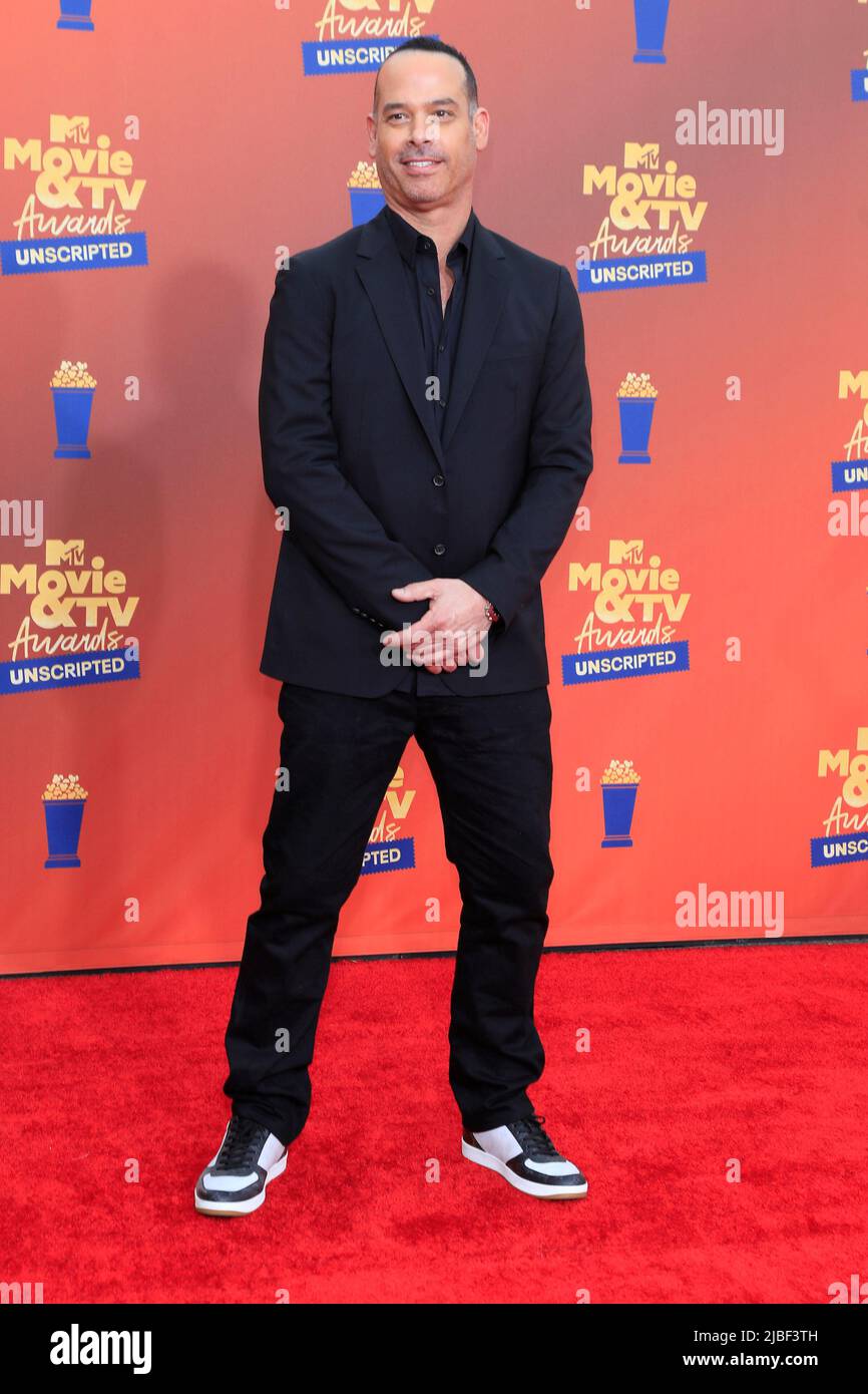 LOS ANGELES - JUN 2: Adam DiVello at the MTV Movie and TV Awards ...