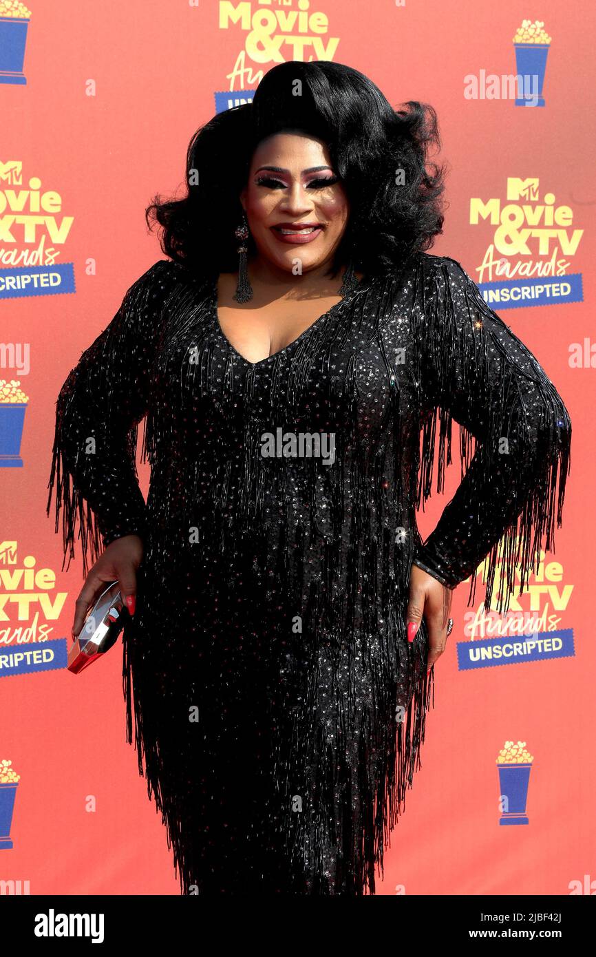 LOS ANGELES - JUN 2: Chy'anne at the MTV Movie and TV Awards ...