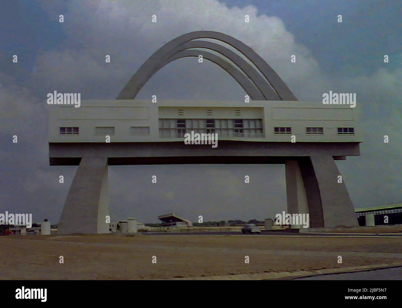 Independence arch ghana hi-res stock photography and images - Alamy