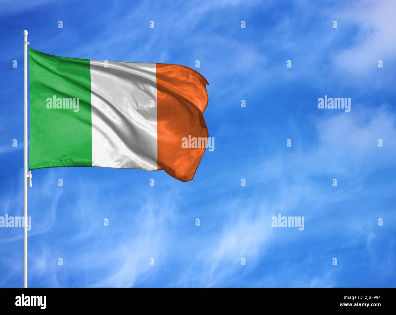 Flag ireland on world map hi-res stock photography and images - Alamy