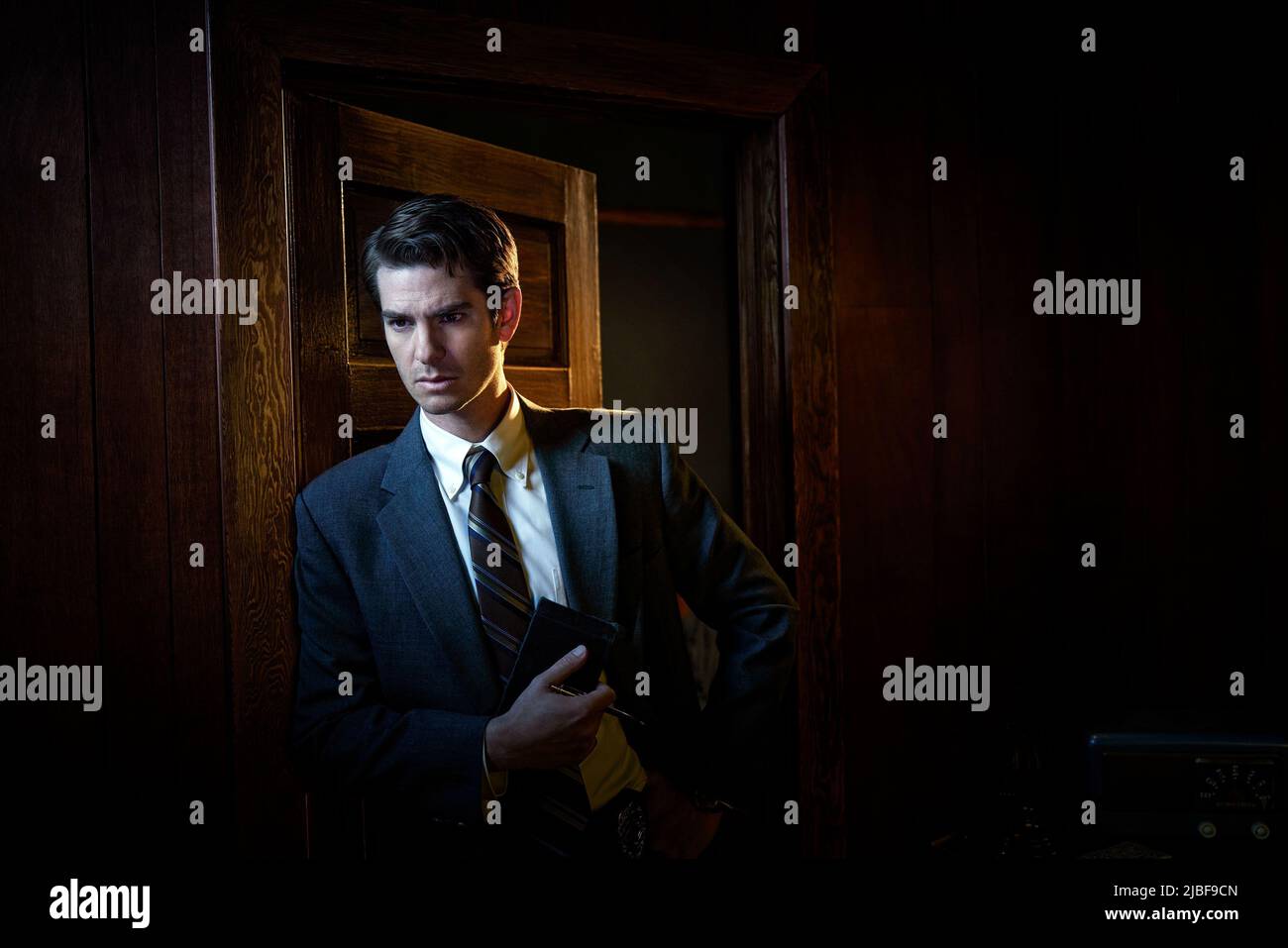 ANDREW GARFIELD in UNDER THE BANNER OF HEAVEN (2022), directed by DAVID ...