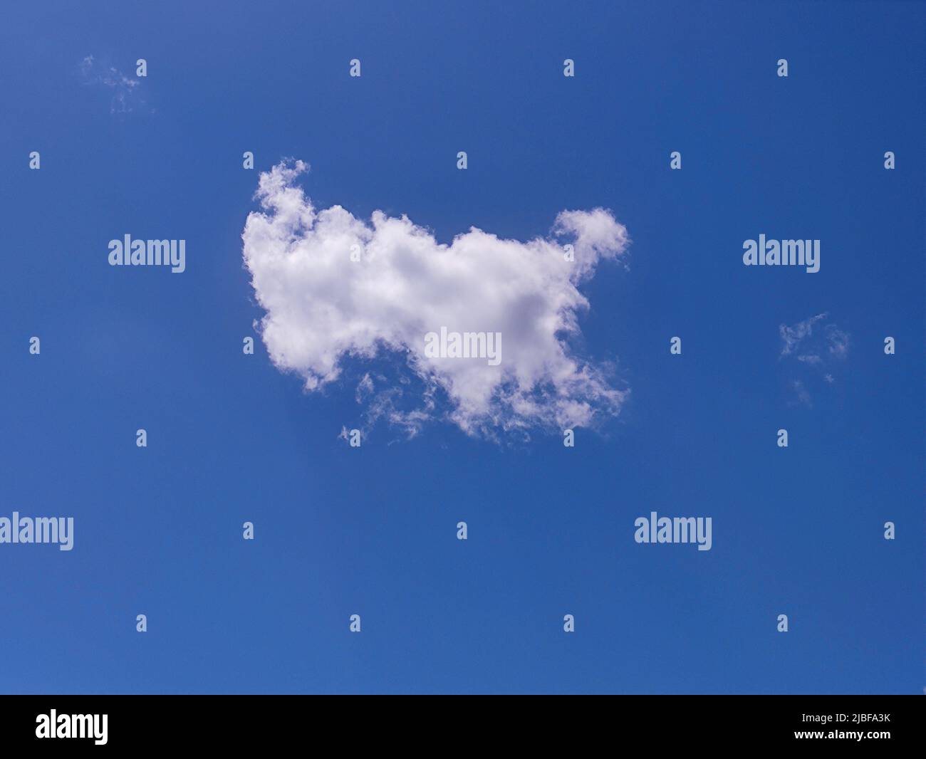 Single cloud in the sky, cloud shape photo. White summer cloud Stock ...