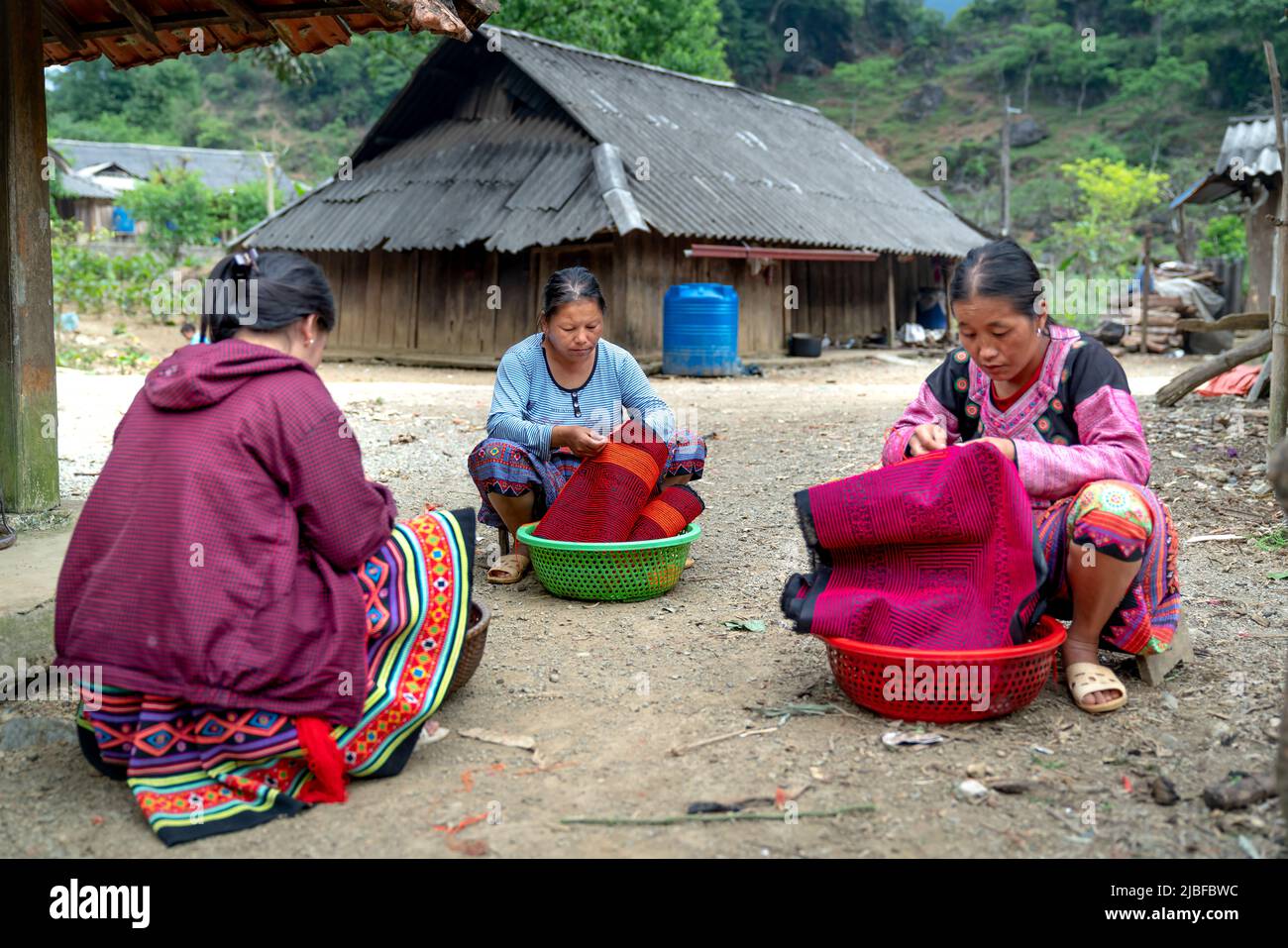 Stitch clothes traditional ethnicity hi-res stock photography and ...