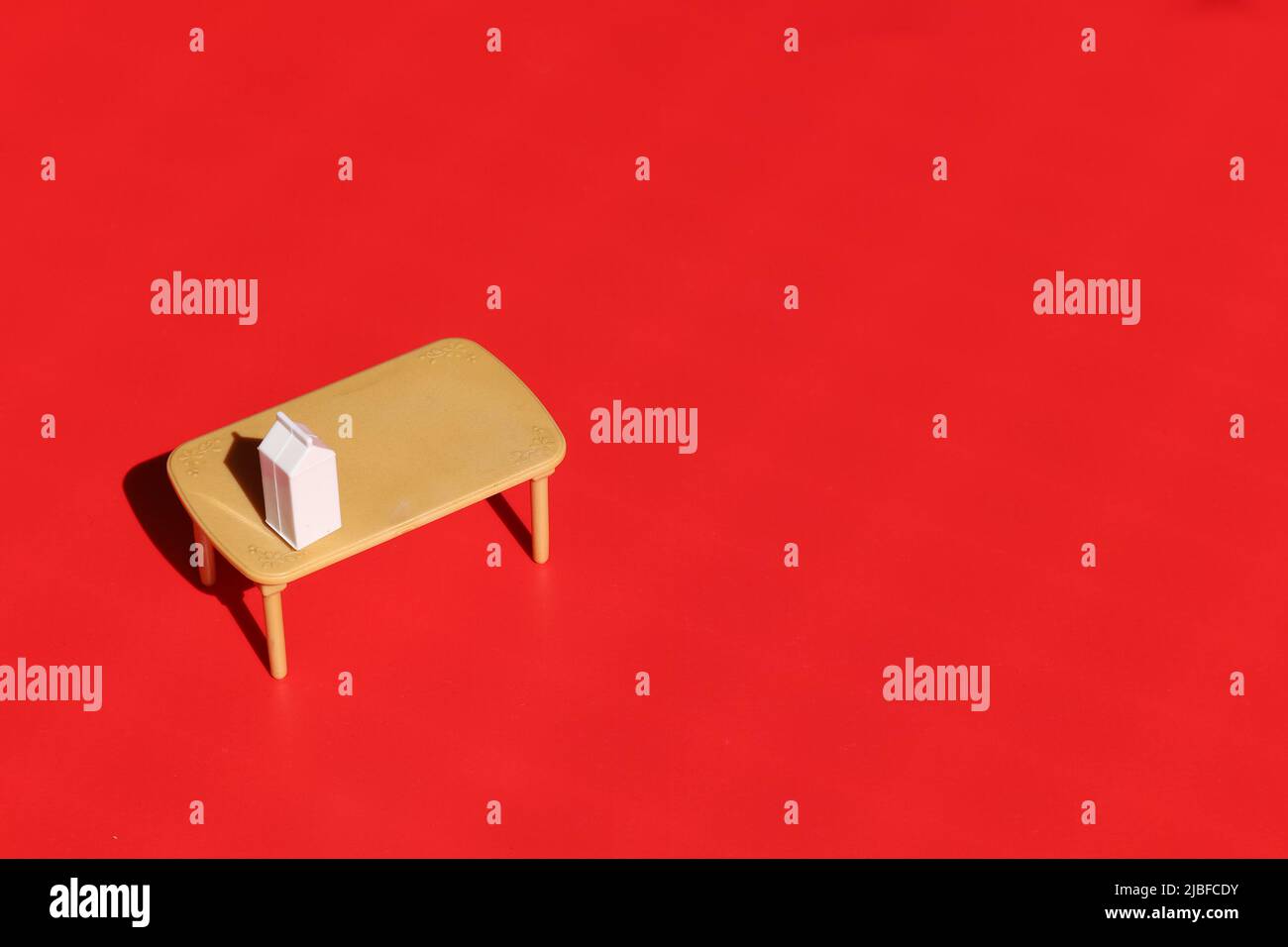 Tabletop colours hi-res stock photography and images - Alamy