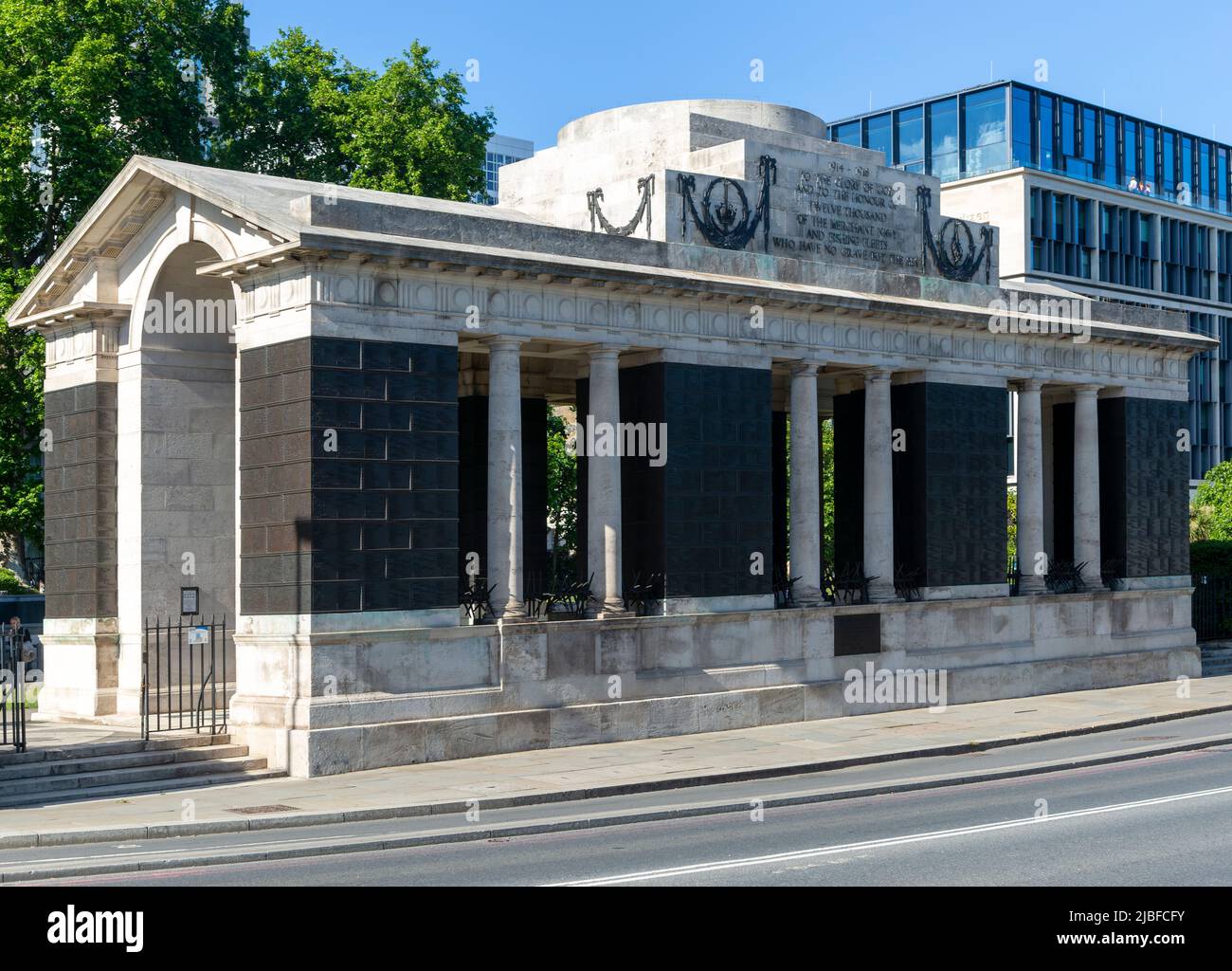 War memorial monument to Merchant Navy and Fishing fleet seamen lost at ...