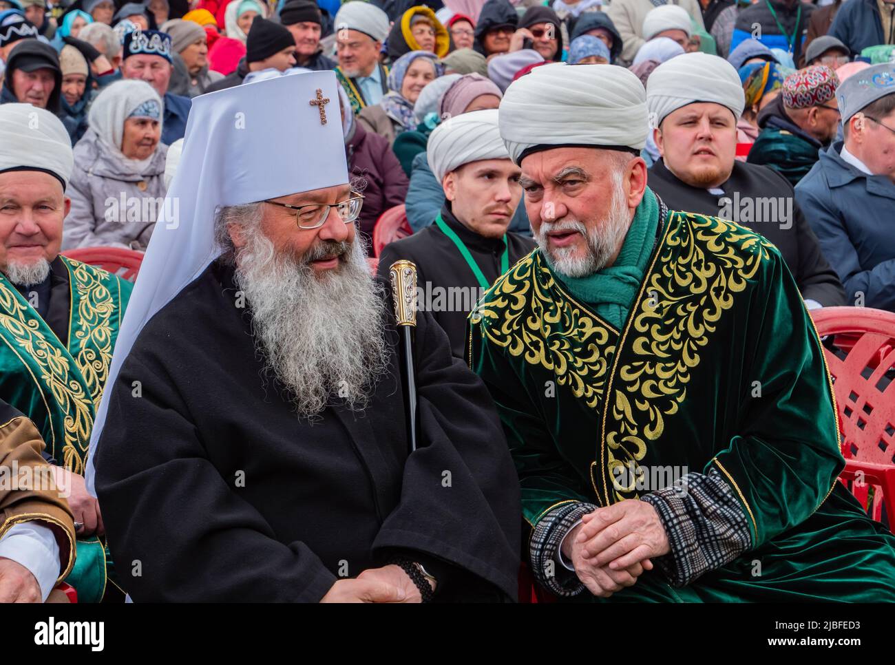 Muslim prayer meeting hi-res stock photography and images - Alamy