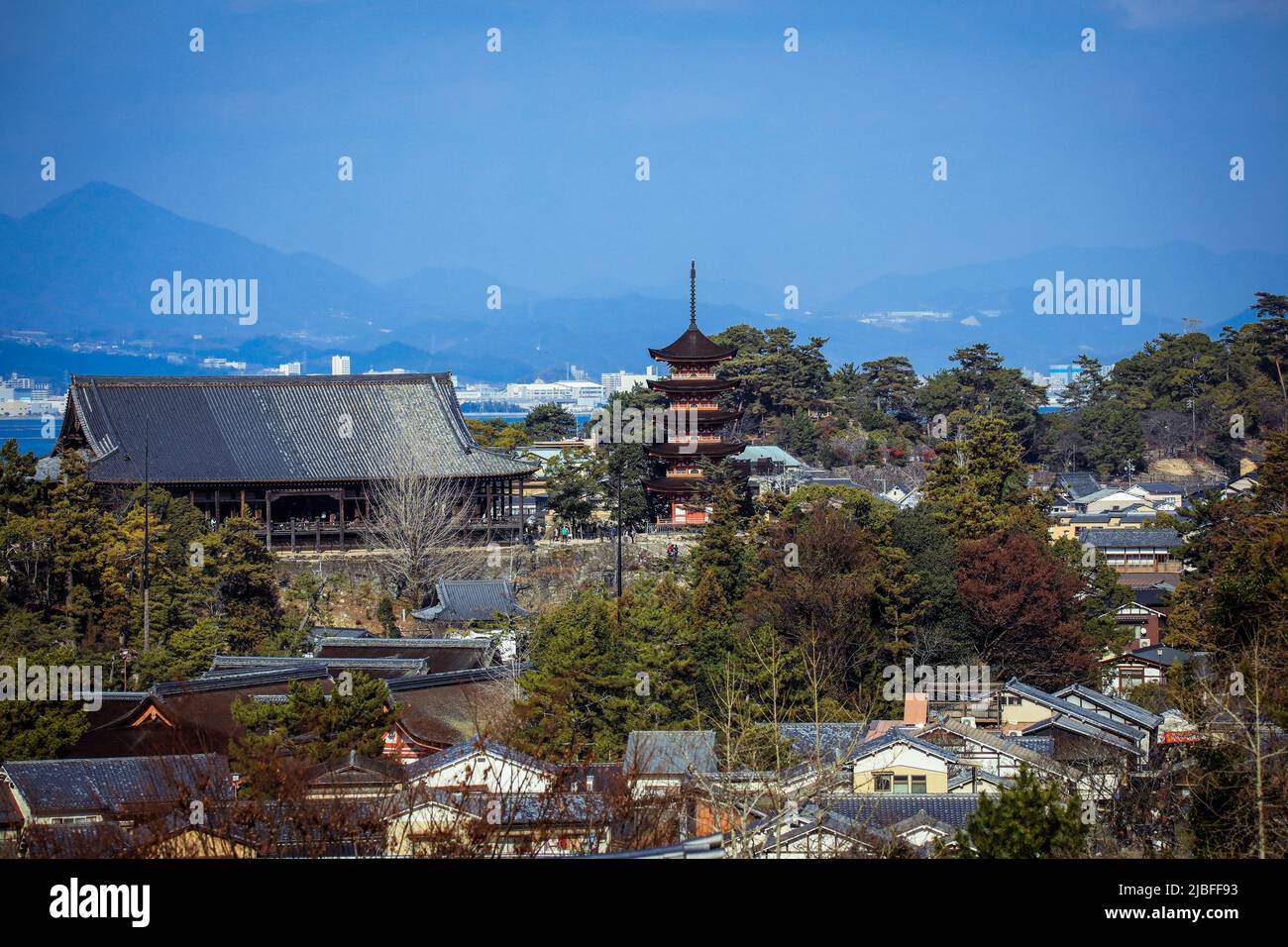 Itsukushima island hi-res stock photography and images - Alamy