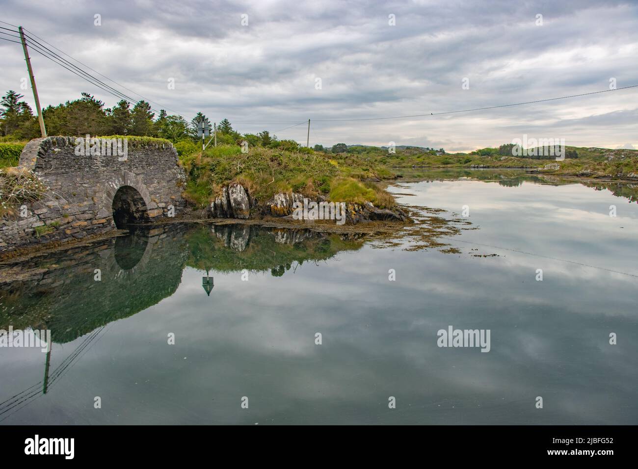 Kealfadda Bridge, Toormore, Co. Cork Stock Photo - Alamy
