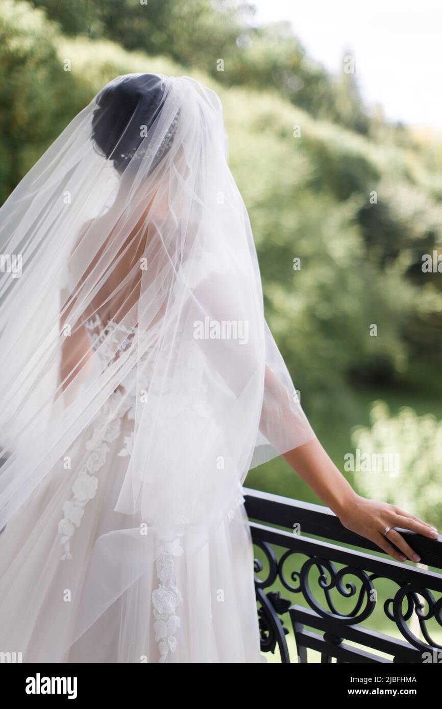 Veil stands hi-res stock photography and images - Alamy