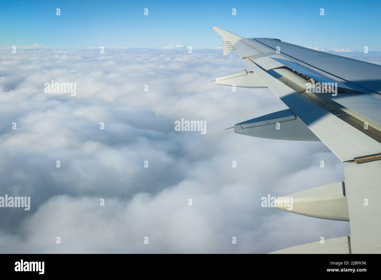 Aeroplane wing inside aeroplane hi-res stock photography and images - Alamy