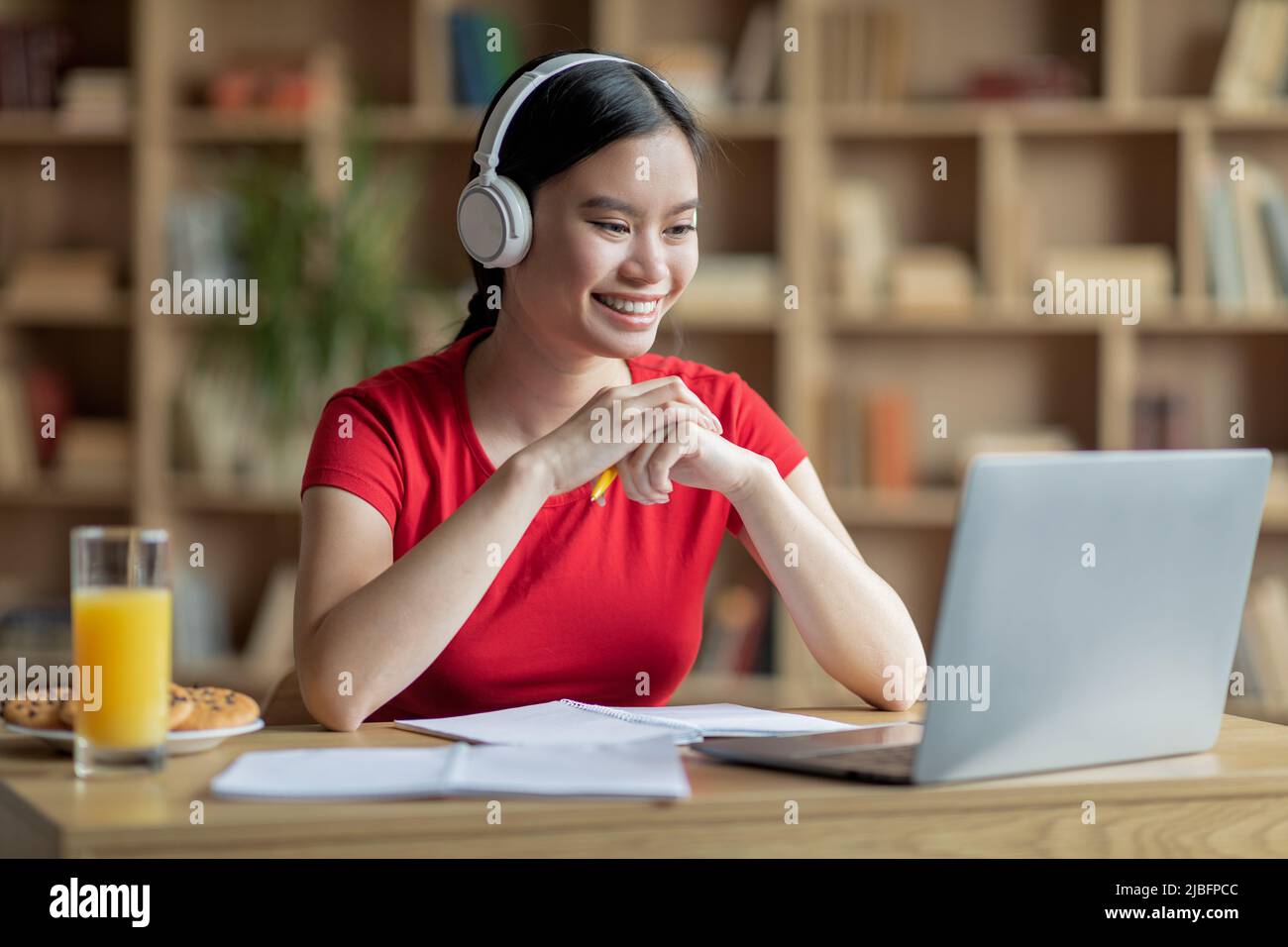 Asian study room hi-res stock photography and images - Alamy