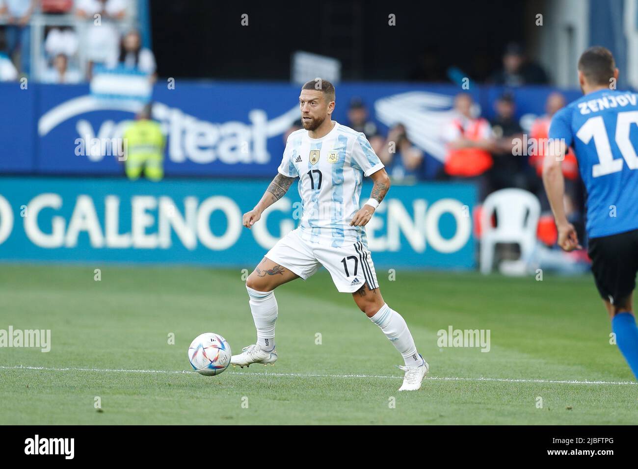 Papu gomez argentina hi-res stock photography and images - Alamy