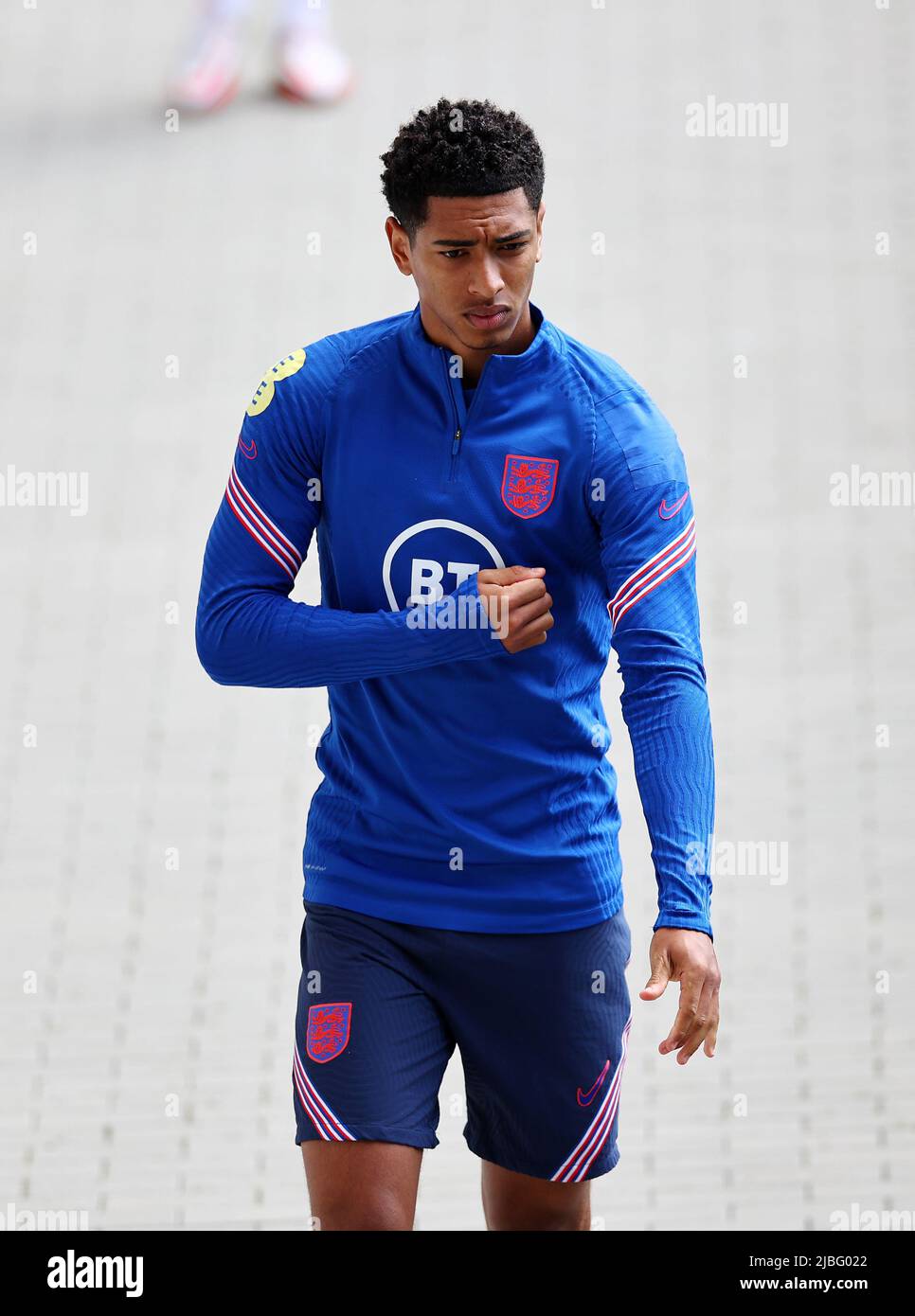 Jude bellingham 2022 bayern hi-res stock photography and images - Alamy