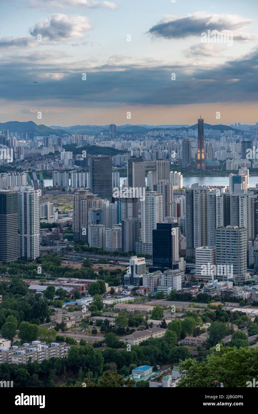 Downtown Seoul cityscape aerial view from Namsan hill, South Korea ...