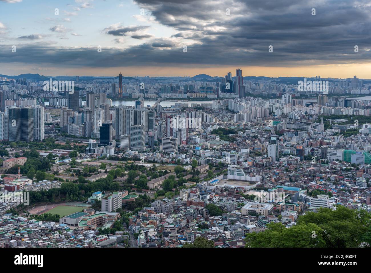 Downtown Seoul cityscape aerial view from Namsan hill, South Korea ...