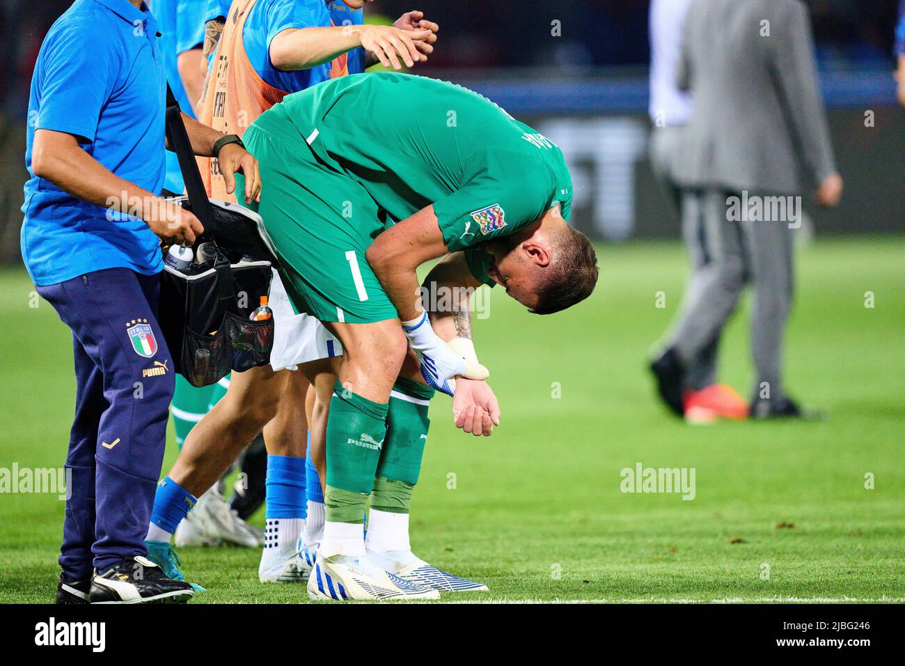 Goalkeeper hand tape hi-res stock photography and images - Alamy