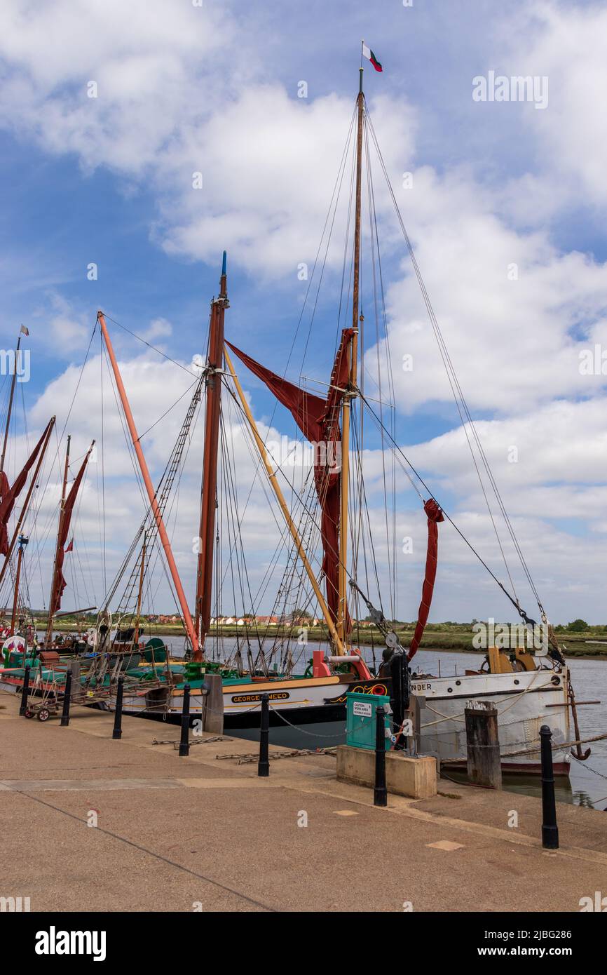 Historic thames barge rigging hi-res stock photography and images - Alamy