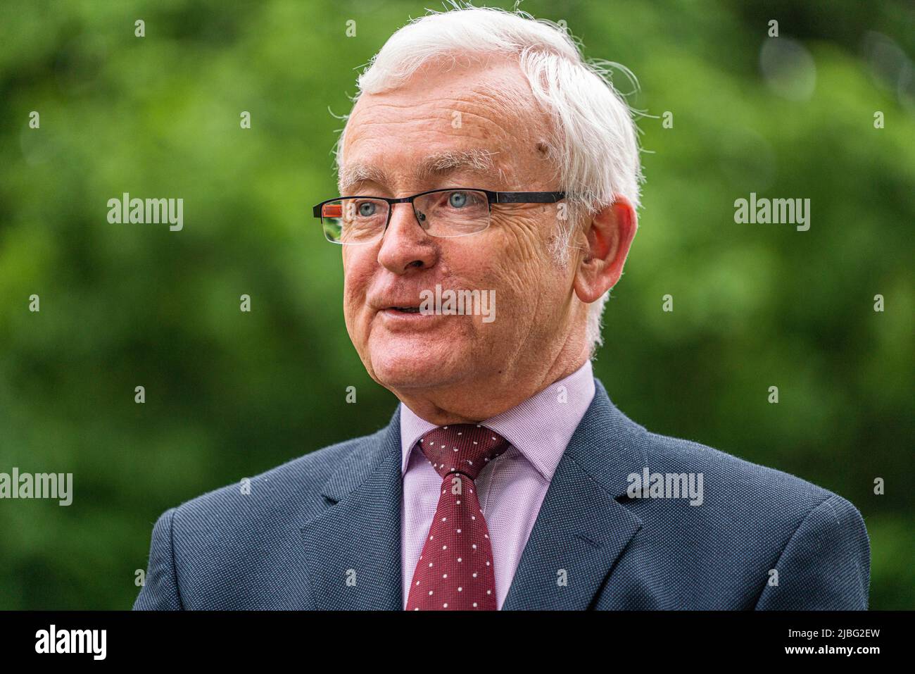 Martin vickers mp hi-res stock photography and images - Alamy