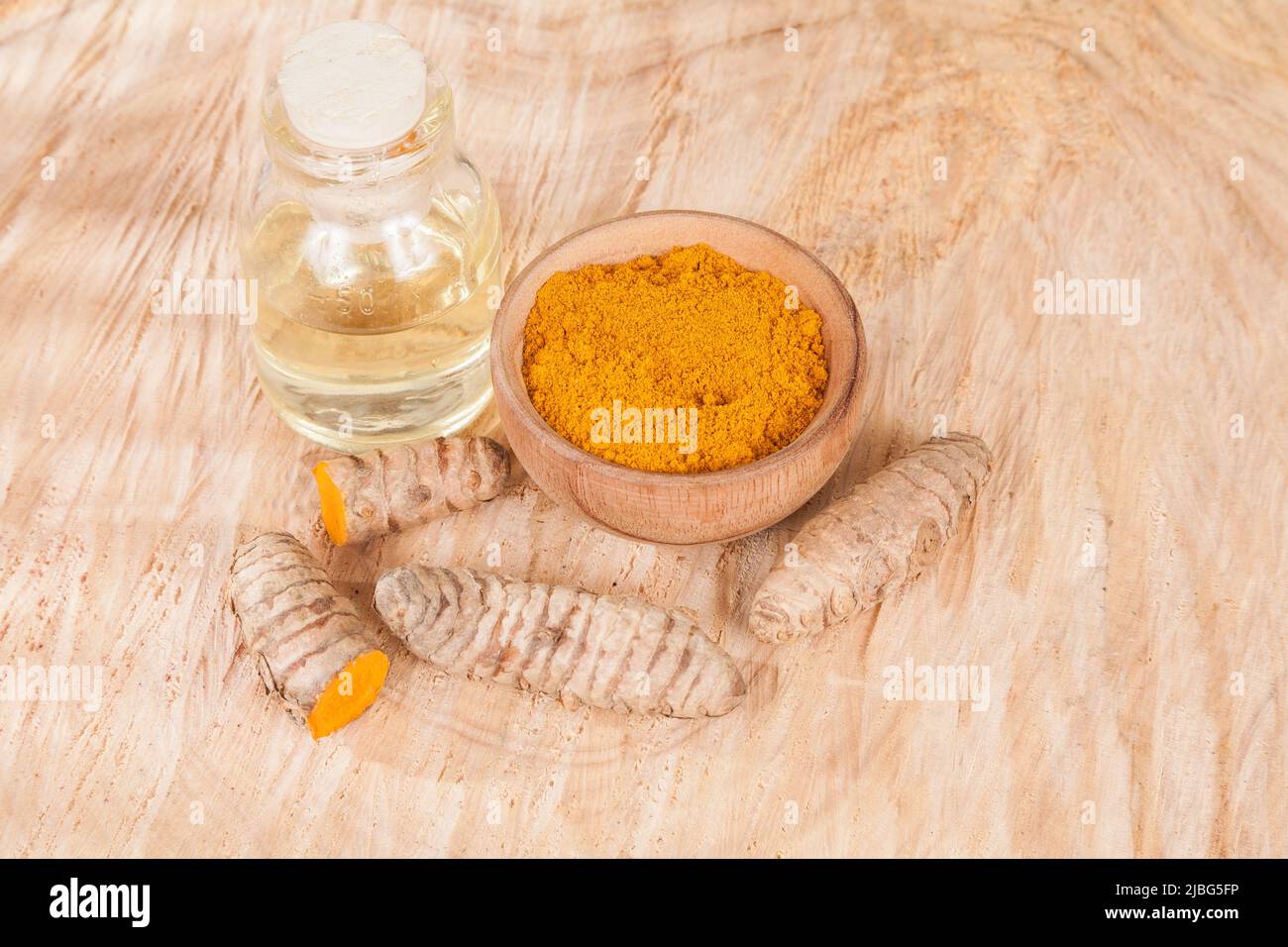 Turmeric - Curcuma longa root and turmeric powder for alternative ...