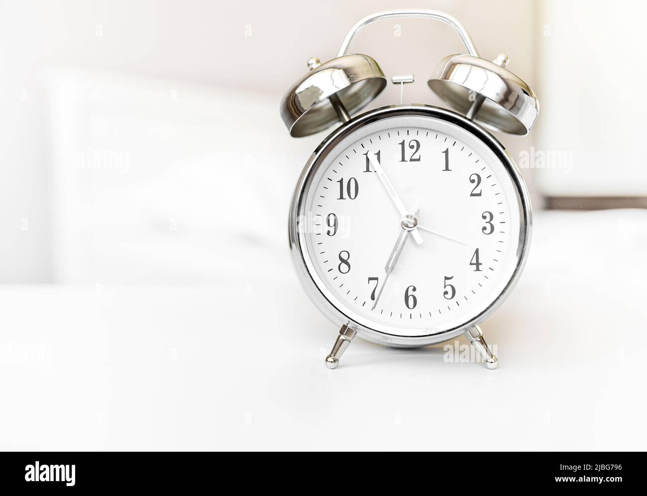 Room bed interior clock hi-res stock photography and images - Alamy