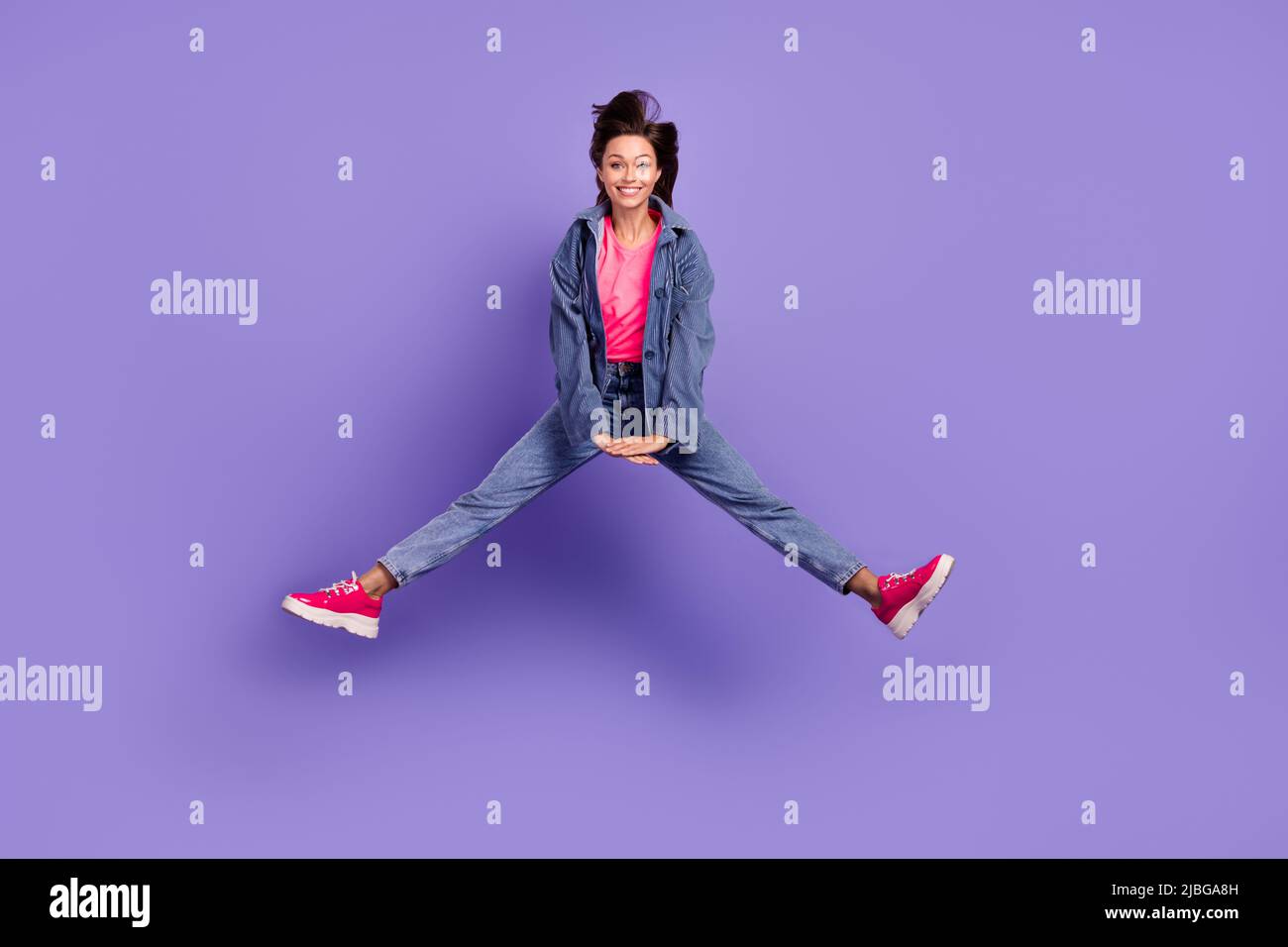 Full size photo of nice overjoyed young lady jumping toothy smile ...