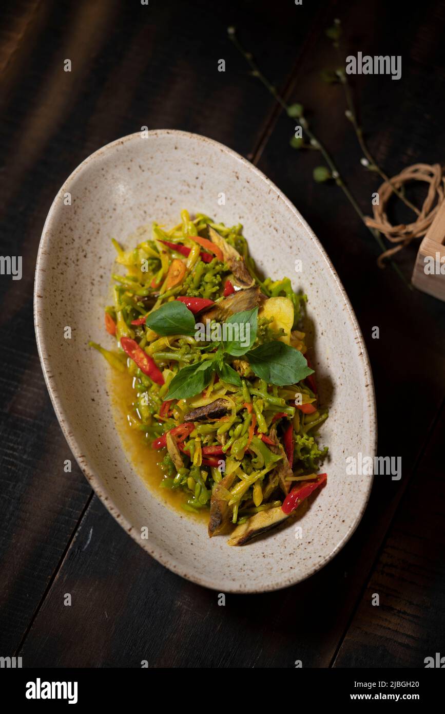 Bunga pepaya hi-res stock photography and images - Alamy