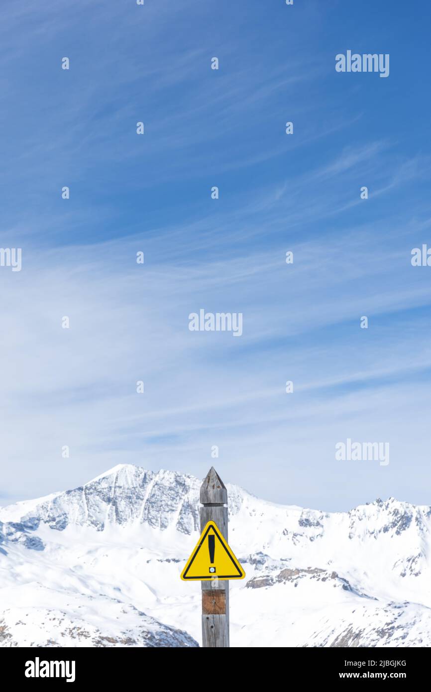 Danger warning sign ski resort hi-res stock photography and images - Alamy