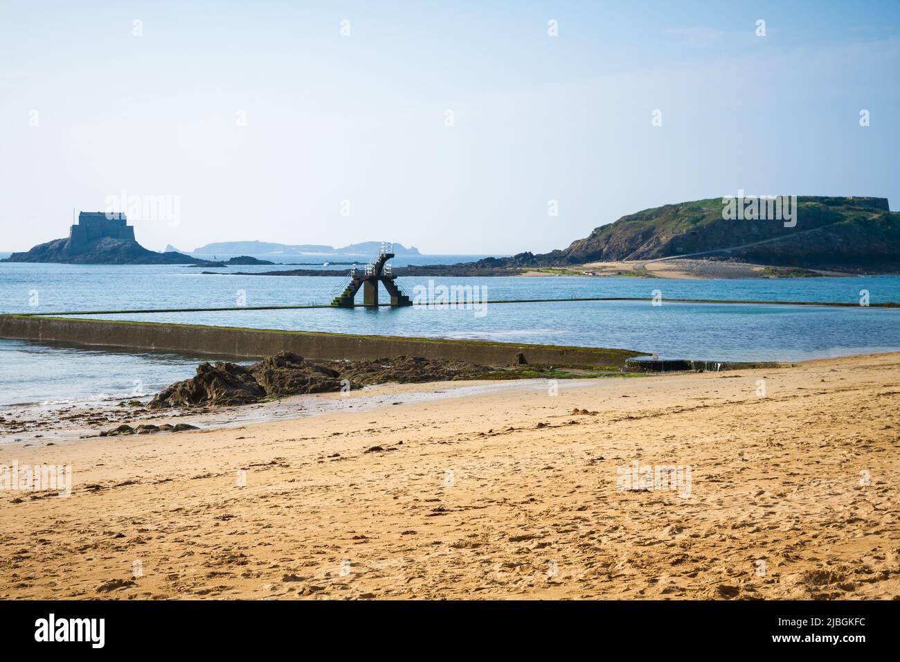 Saint-Malo natural swimming pool and diving, brittany, France Stock ...