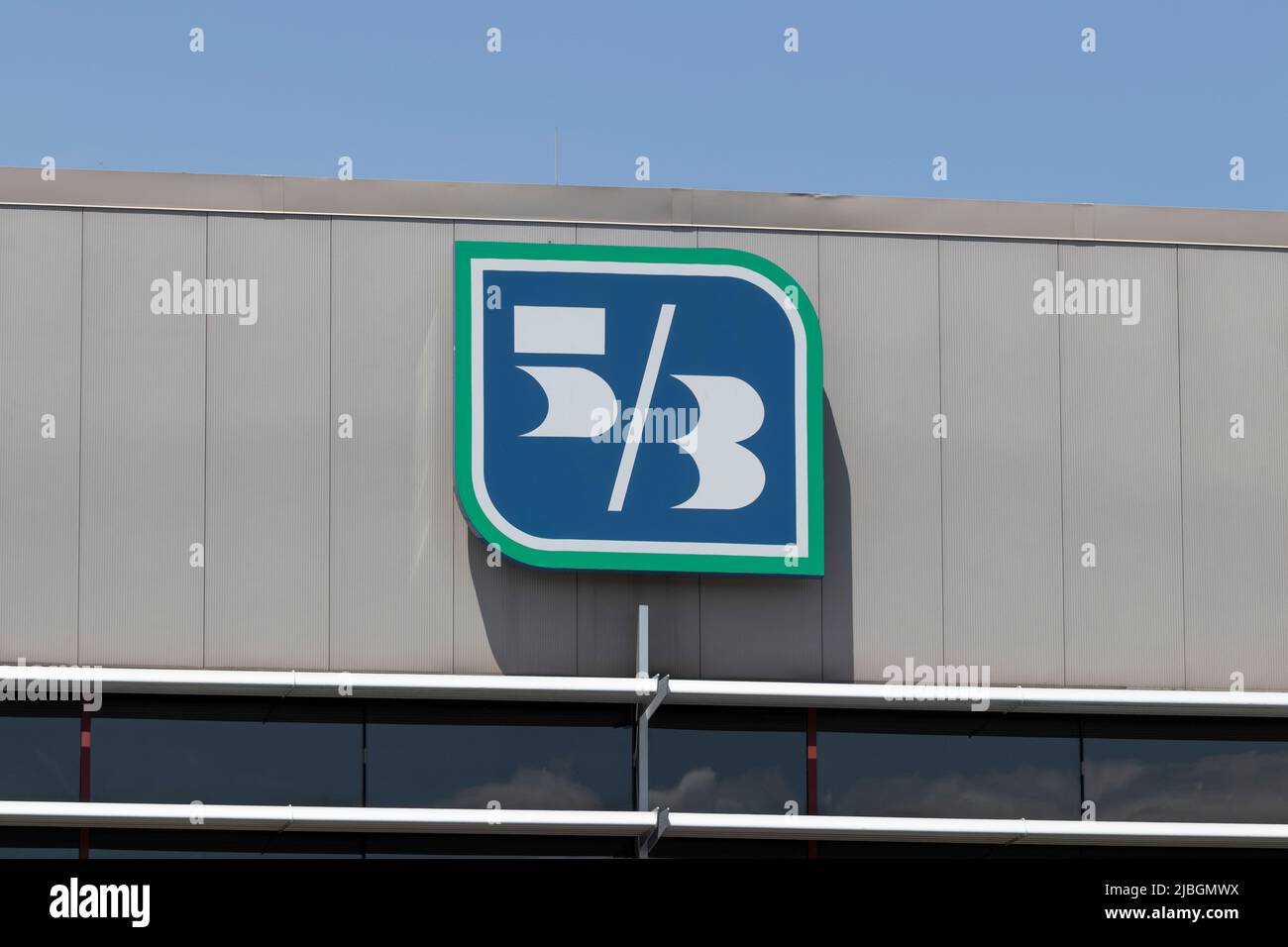 Cincinnati - Circa May 2022: Fifth Third Bank Madison Operations Center ...
