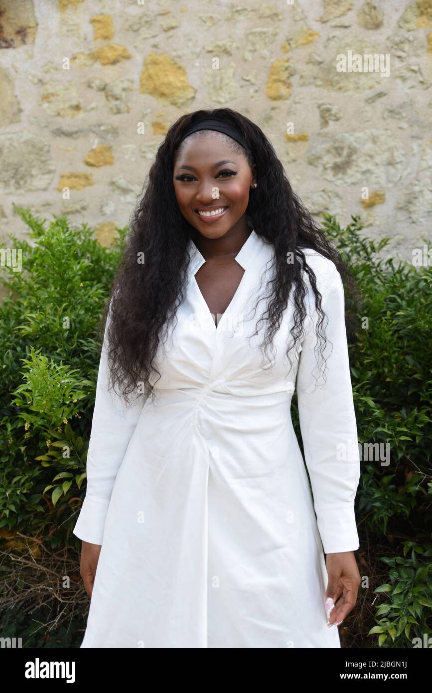 Photo session with actress Fatou Kaba during the 1st Festival du film ...
