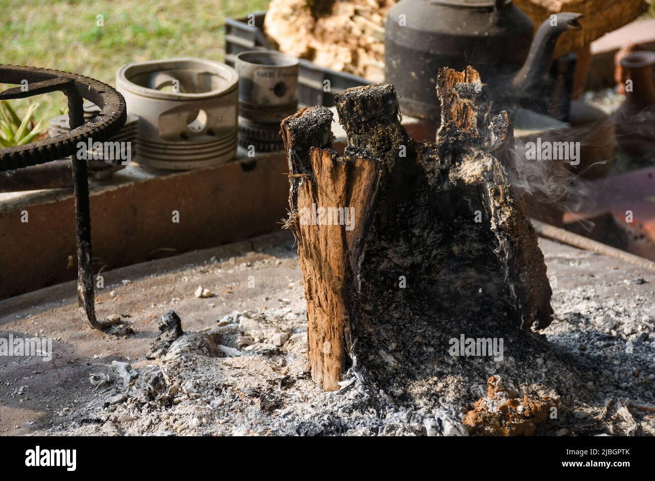 Extinguished bonfire hi-res stock photography and images - Alamy
