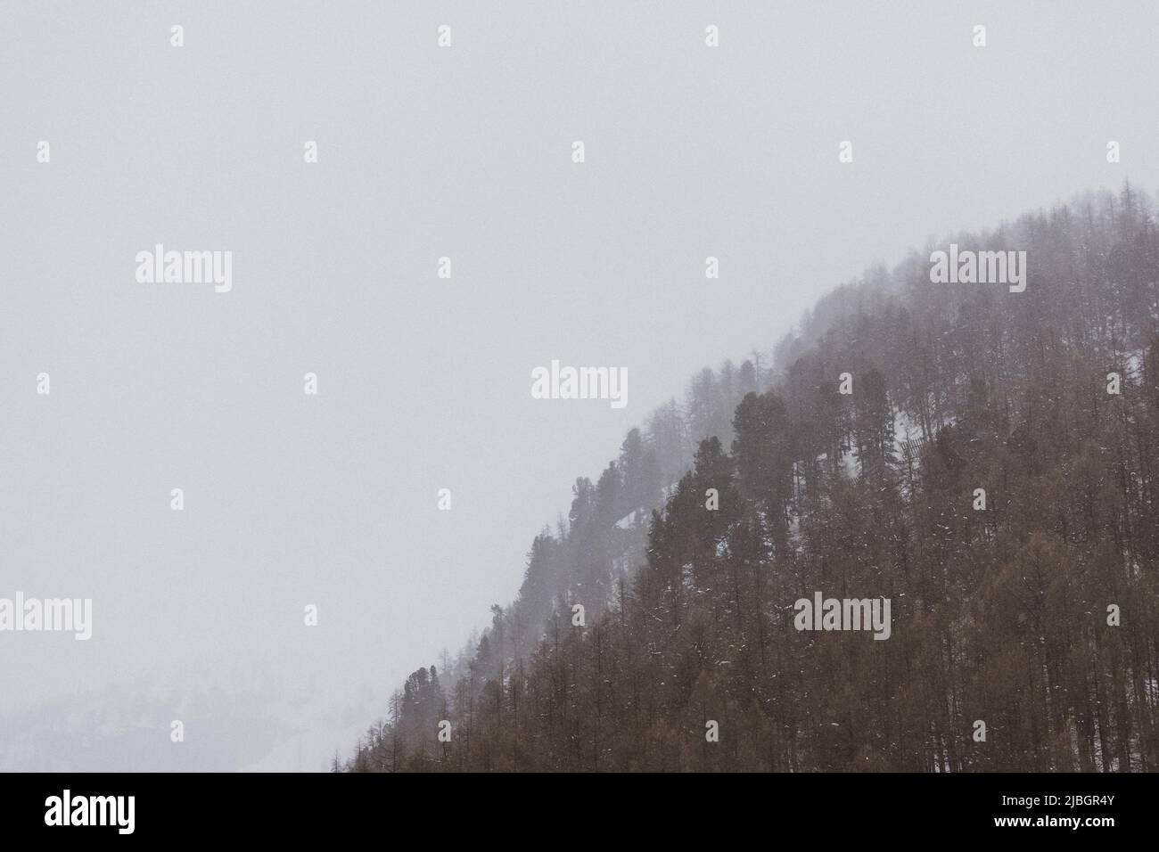 Ski holiday resort hi-res stock photography and images - Alamy