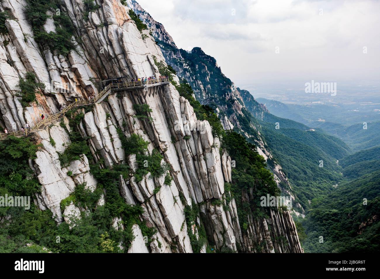Mount Song, Song Shan, of Henan is the sacred mountain for Shaolin ...