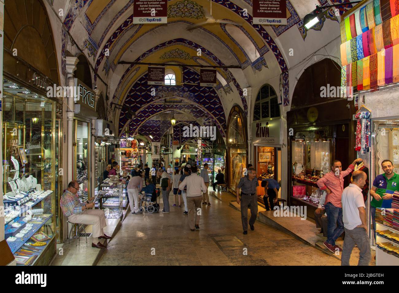 Different shops hi-res stock photography and images - Alamy